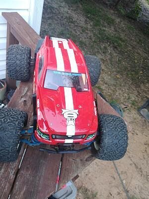 Duratrax Polycarb Spray, Racing Red, 4.5 oz | Horizon Hobby