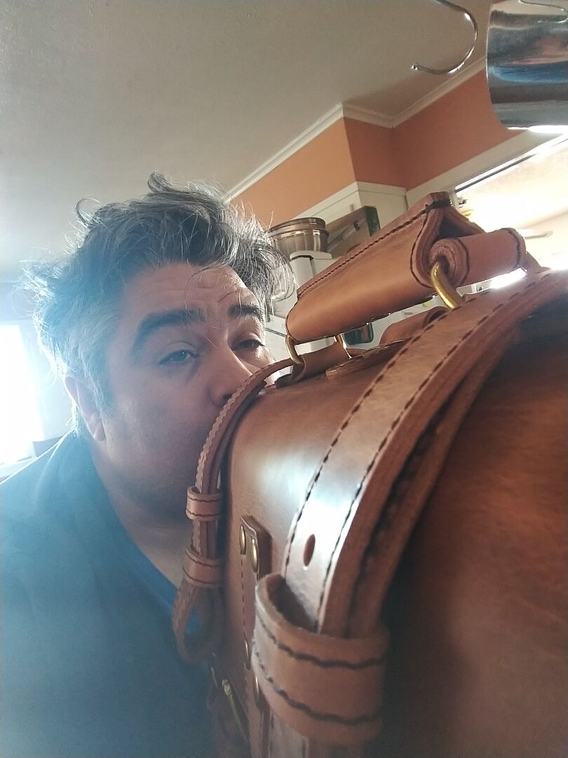 Leather Crossbody Bags – Marlondo Leather Co.