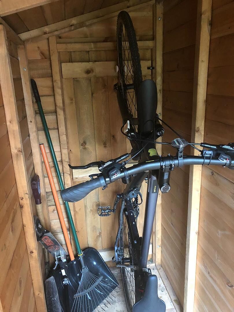 CLUG hybrid | The World's Smallest Bike Rack | Hornit