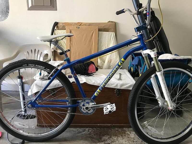 JACK RABBIT FAT / PLUS - CST Tires