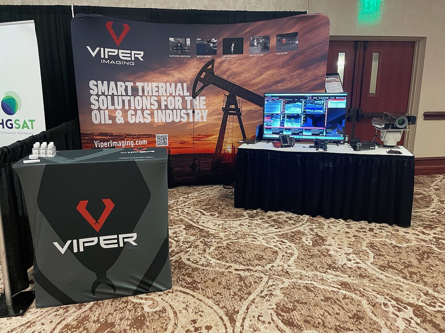 Reviews of Displayit