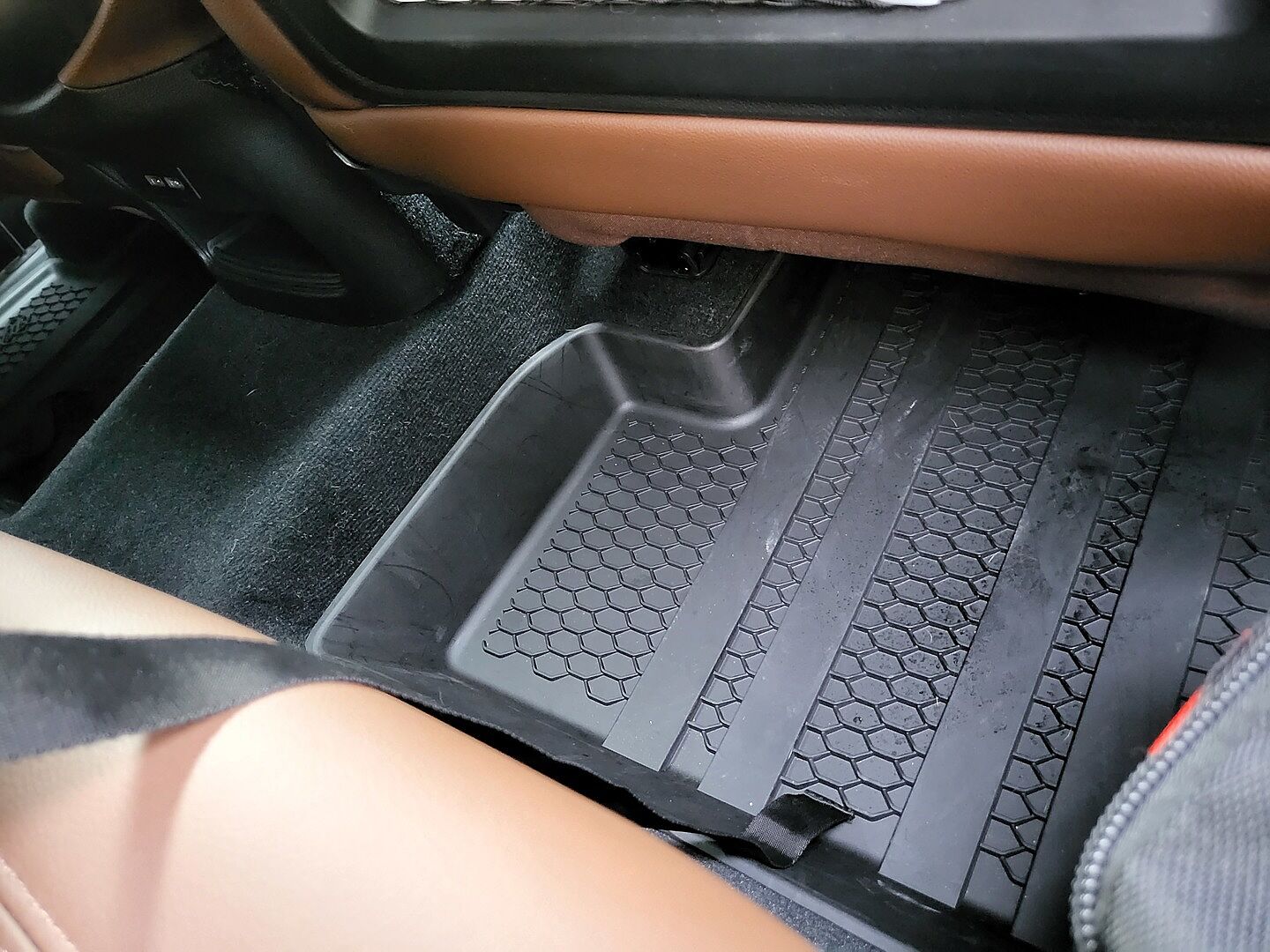 Buy Alfa Romeo Official Alfa Romeo Gear Online | Alfa Online Parts