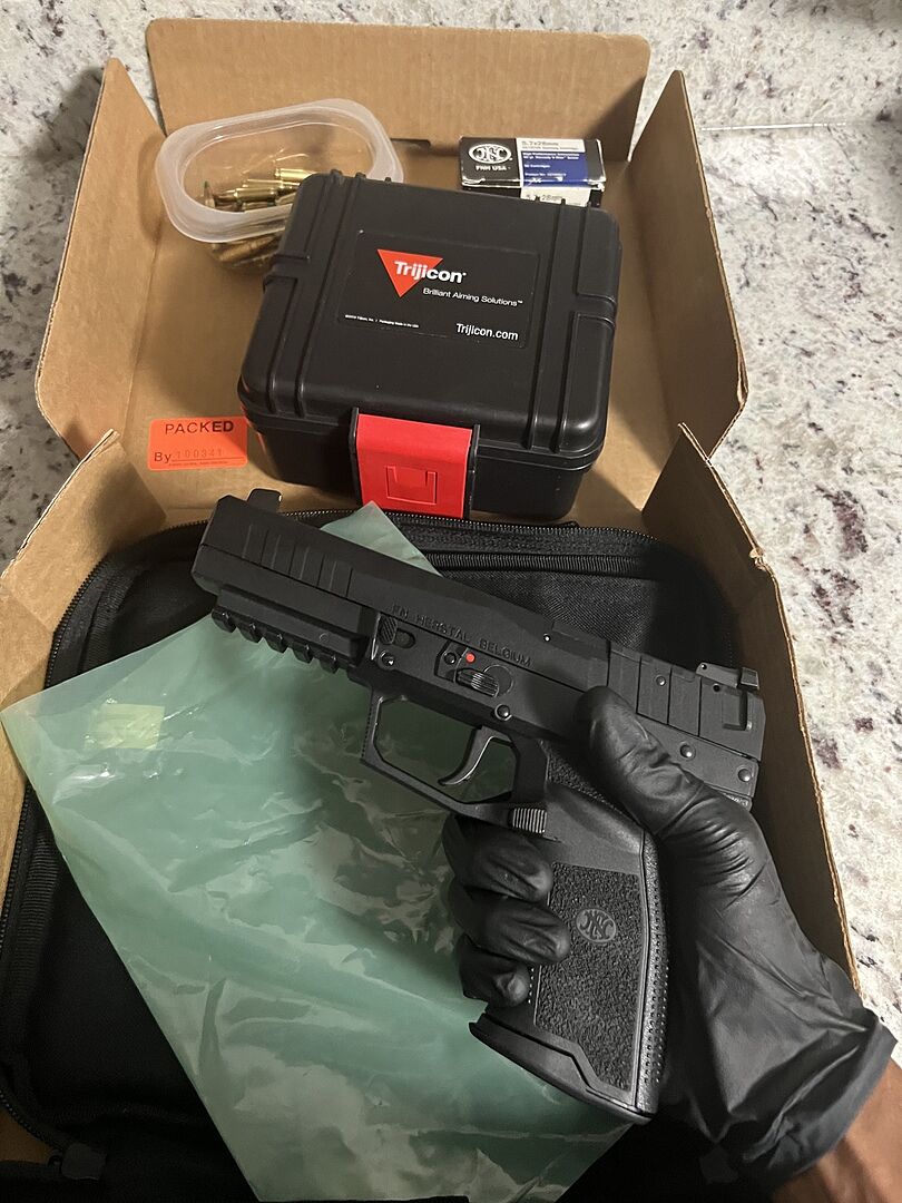 Not Your Father's 5.7: Review of the New FN Five-Seven MK3 MRD :: Guns.com