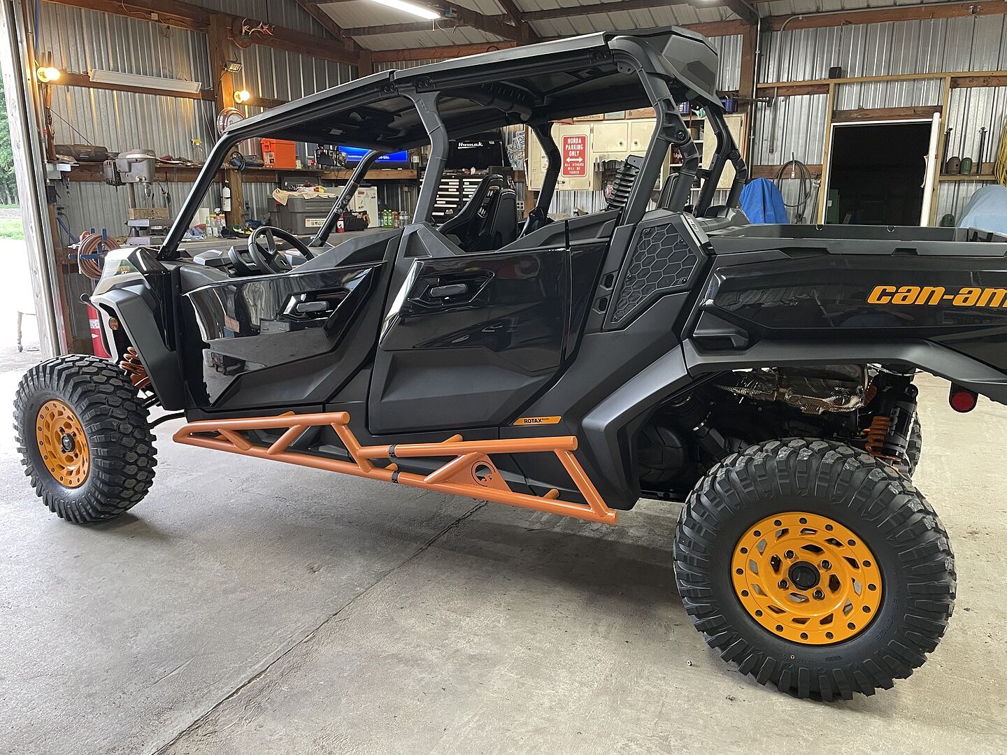 Can-Am Commander Max 1000 Heavy-Duty Nerf Bars | SuperATV