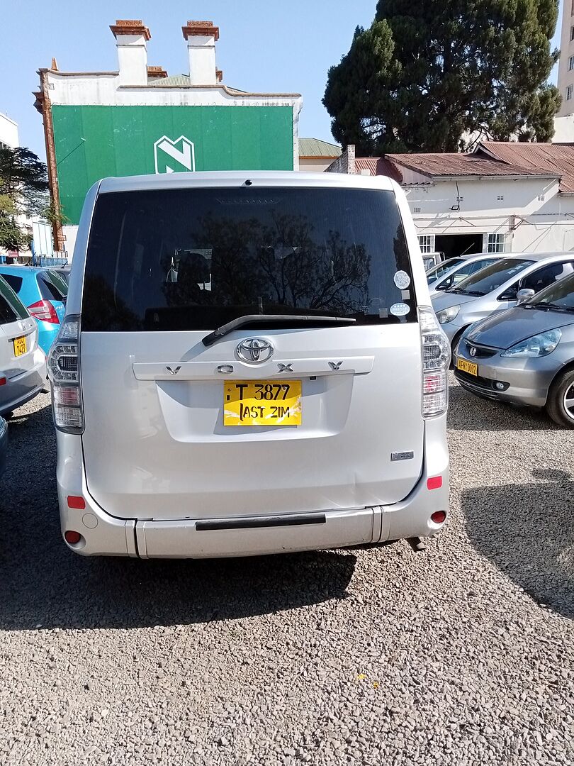 TOYOTA NOAH Reviews and Ratings - BE FORWARD