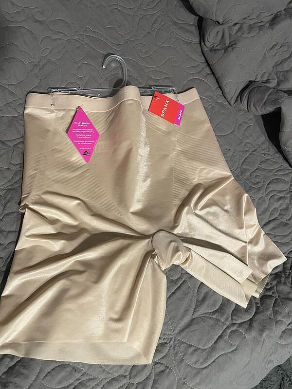 Invisible Girlshort – Lightweight 360° Tummy Control | SPANX