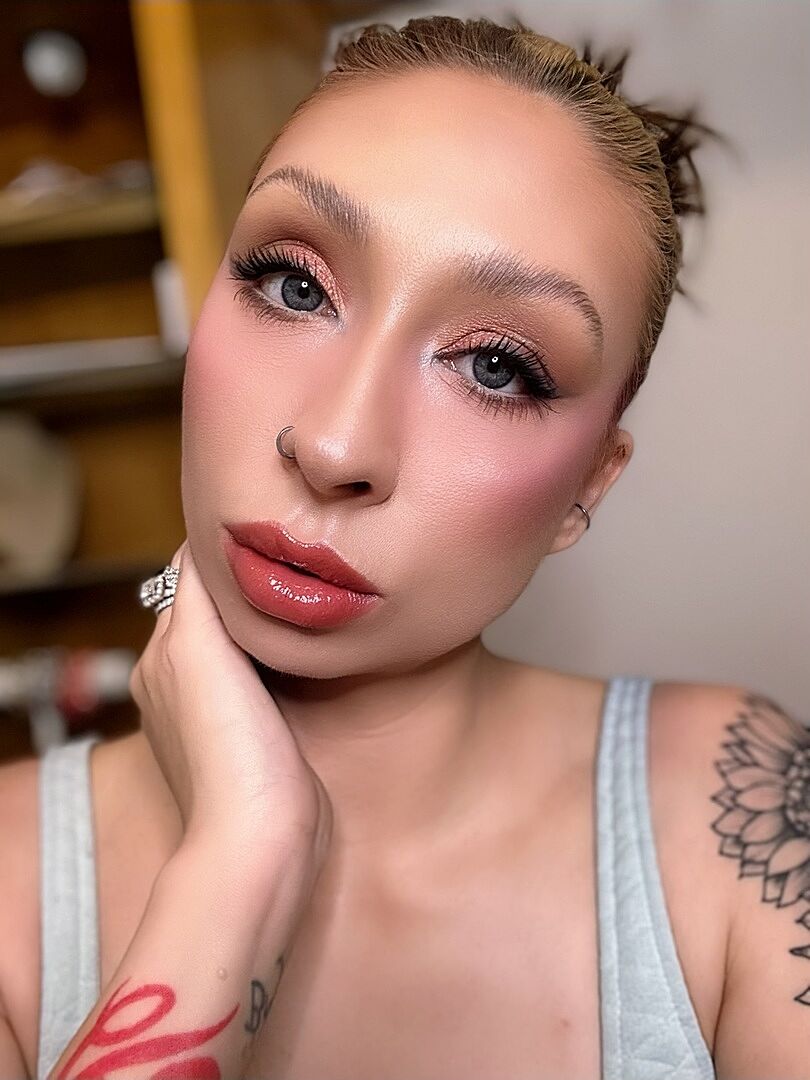 Star Lit Liquid Highlighter - Cupid - OFRA Cosmetics