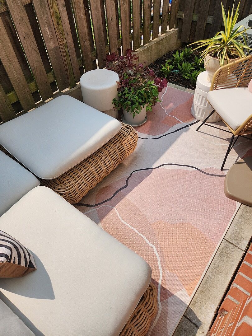 Outdoor Petra Copper Rose Rug