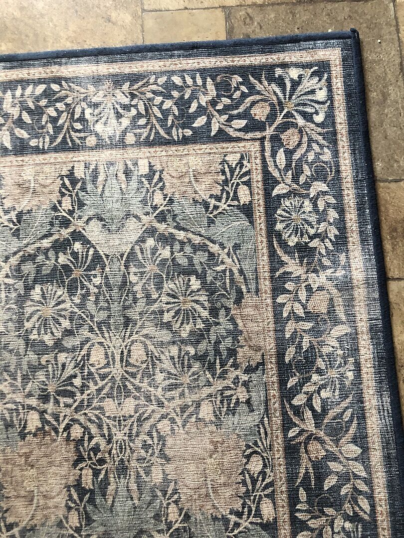 Morris & Co. Honeysuckle & Tulip Indigo Rug