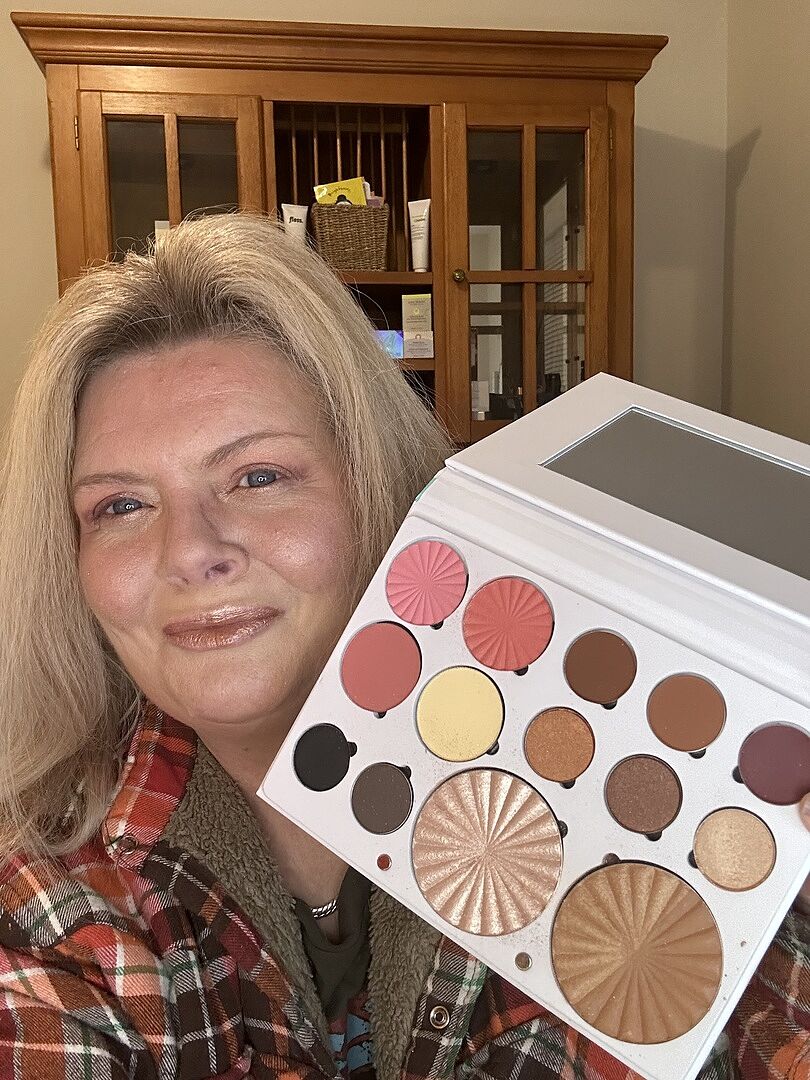 Pro Palette - Sassy - OFRA Cosmetics