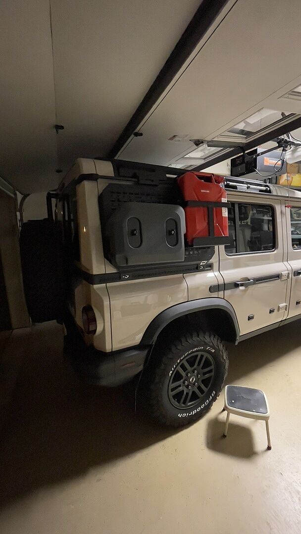 Universal Side Mount for Pro Water Tank / 20L