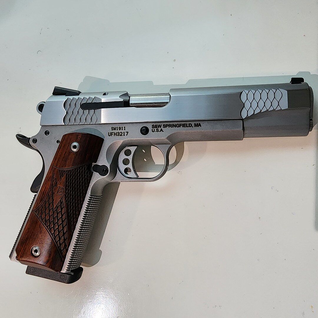 Smith & Wesson Sw1911 E Series - For Sale - New :: Guns.com