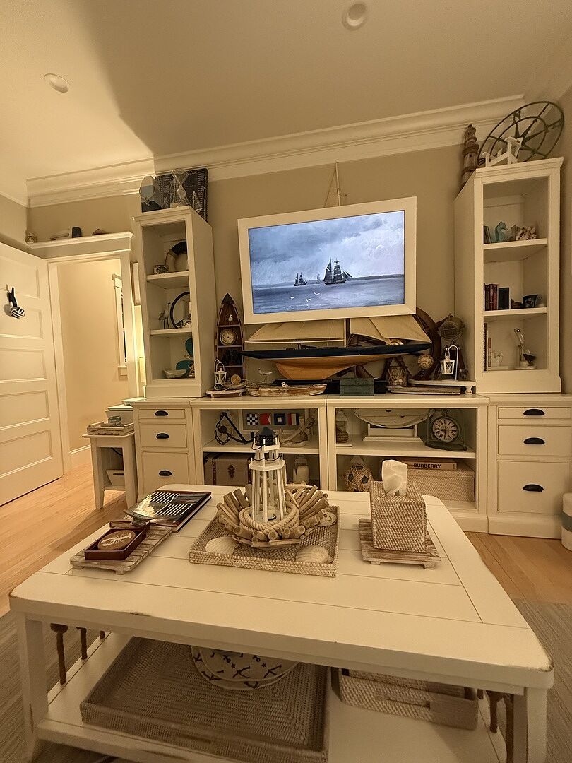 TV Frame Styles - TV Mirrors and Art to Hide TVs | Frame My TV