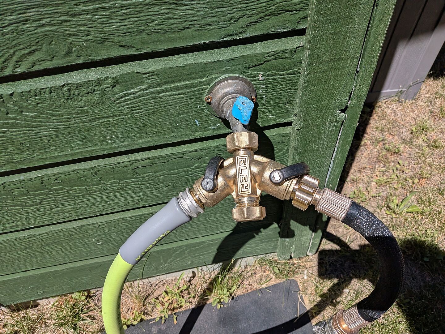 How to Connect Two Garden Hoses: Easy DIY Guide - Garden