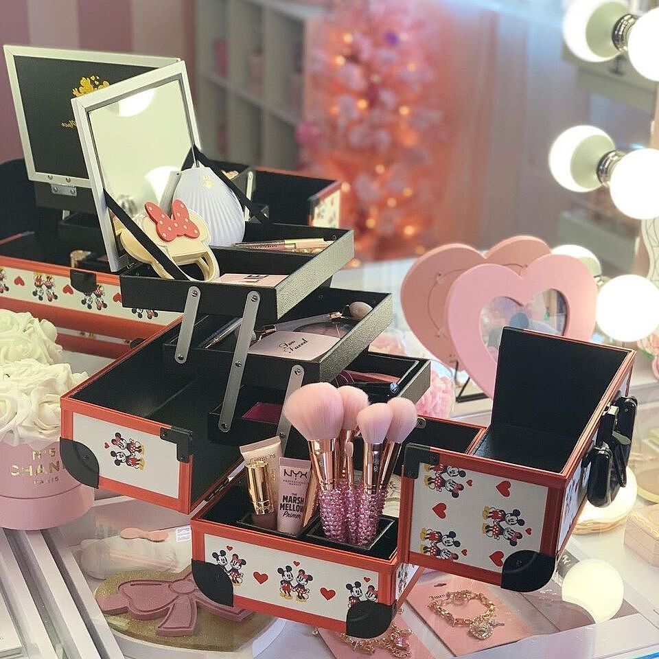 Minnie Mouse Makeup Case | Saubhaya Makeup
