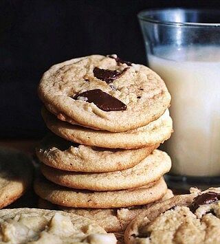 Fresh Baked Chocolate Chunk Cookies - size: 1lb Signature Cookie Tin