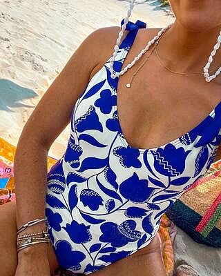 Kate Spade Shoulder Bow Tie V-Neck One Piece Swimsuit - Zig Kate Spade Shoulder Bow Tie V-Neck One Piece Swimsuit - Zig
