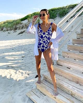 Kate Spade Shoulder Bow Tie V-Neck One Piece Swimsuit - Zig Kate Spade Shoulder Bow Tie V-Neck One Piece Swimsuit - Zig