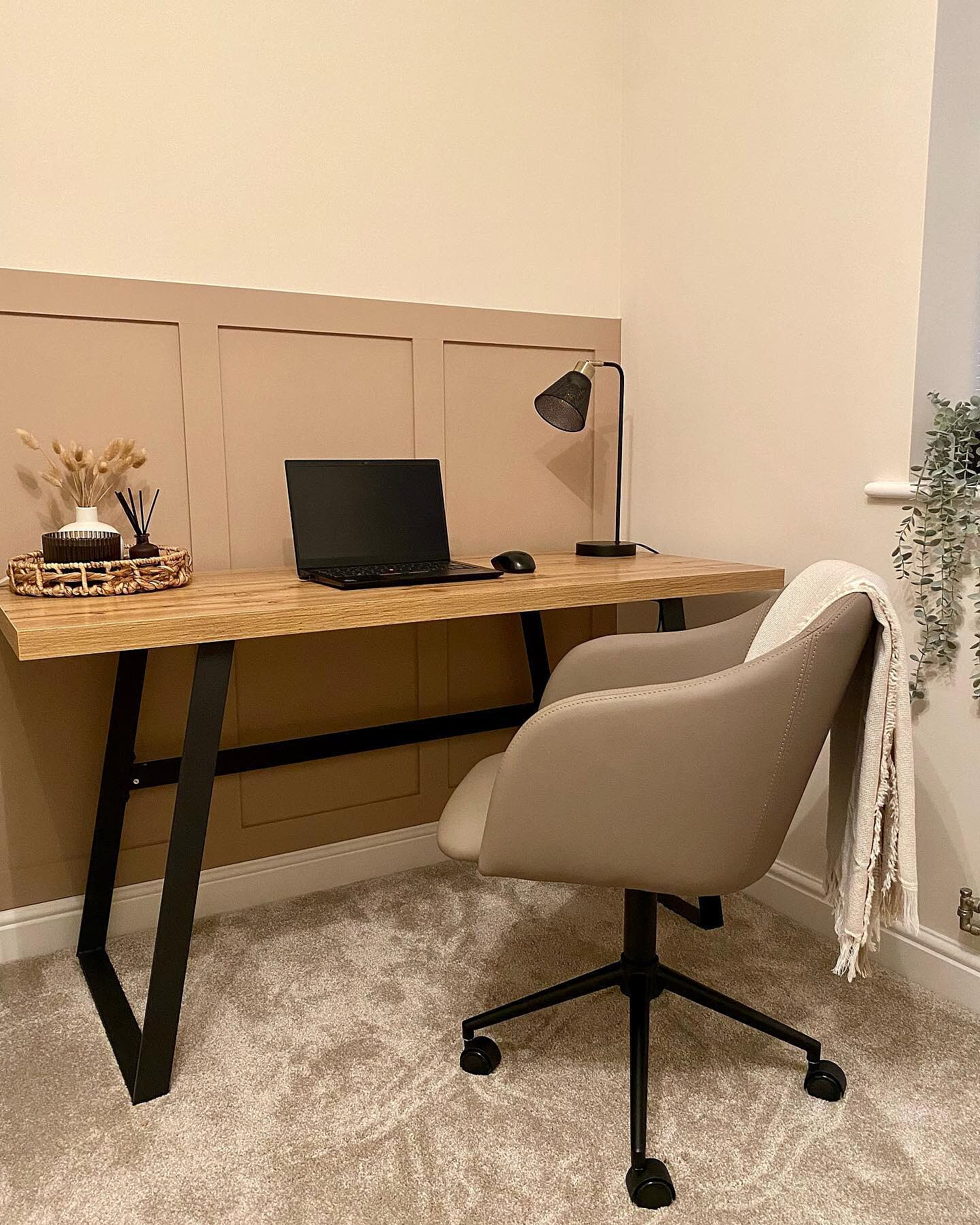 Kloten oak effect desk with black metal legs store
